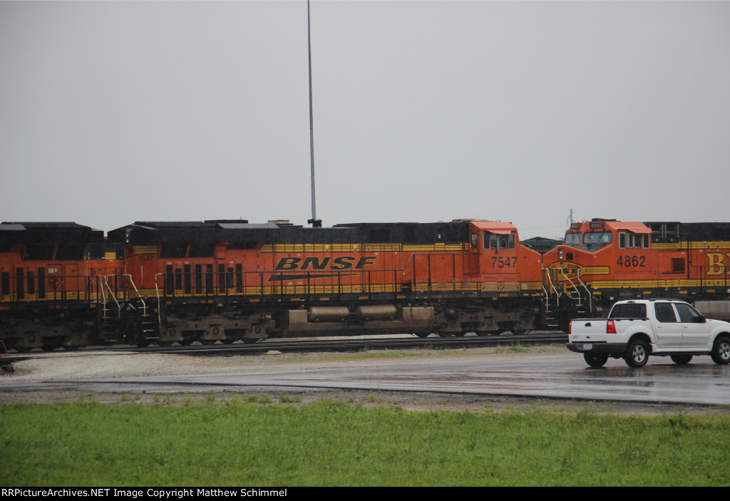BNSF 7547